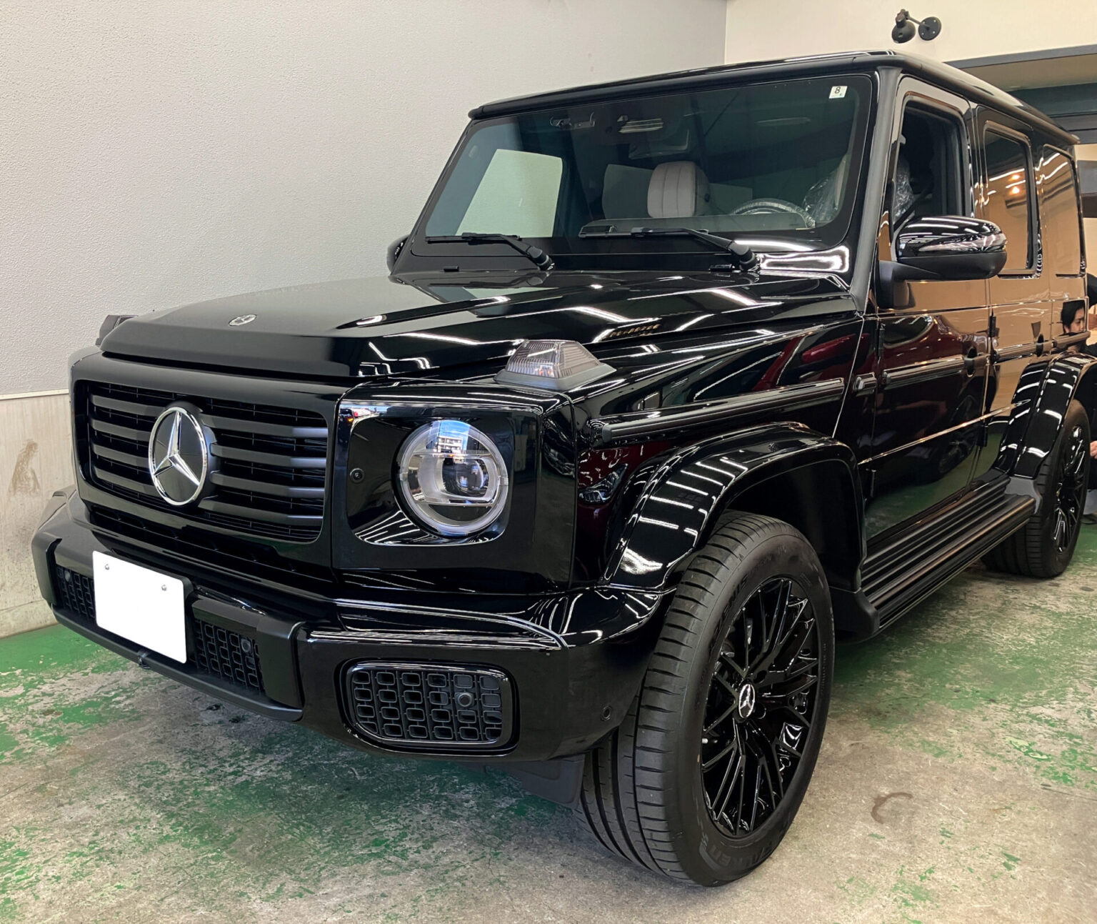 W465 G450d ブラックアウト&電動サイドステップ取付&セラミックコーティング！ | TUCグループの輸入車専門店が南青山にオープン 高品質のスペシャリティカーを案内